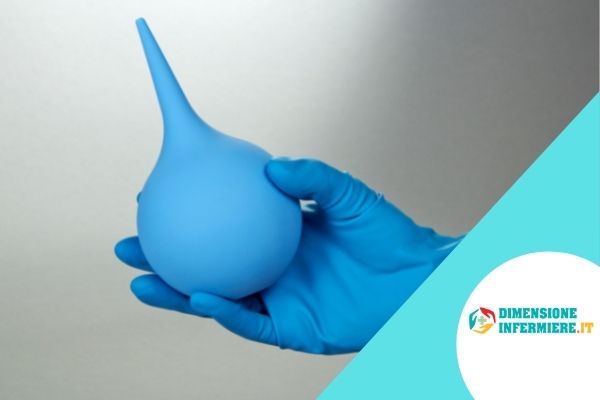 Come eseguire un Enteroclisma o clistere evacuativo